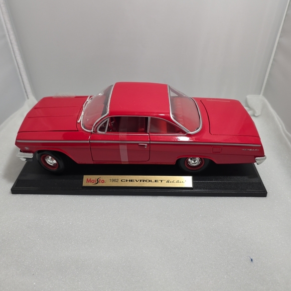 maisto | Toys | Maisto 18 1962 Chevrolet Bel Air Red Diecast Model Car ...